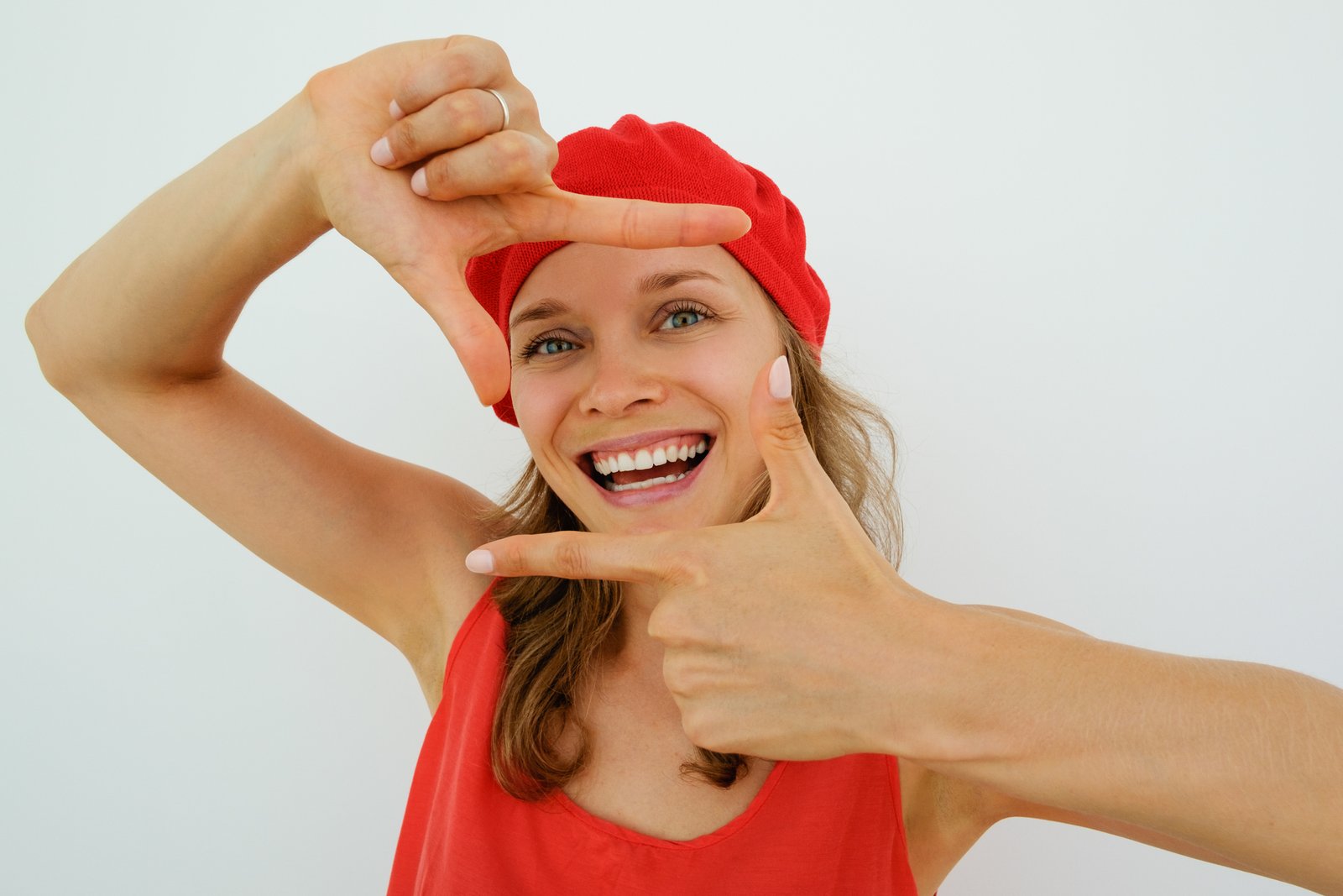How to Get Whiter Teeth & Remove Stains | KEVU Smile® UAE - Kevu Smile